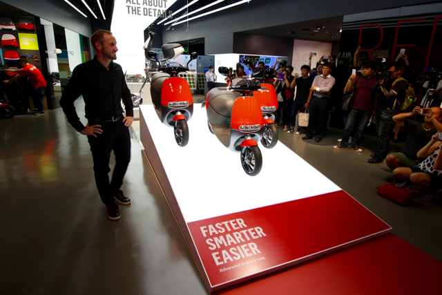 Gogoro Plus 推出紅色版本，即日上市 - C Jay Tech