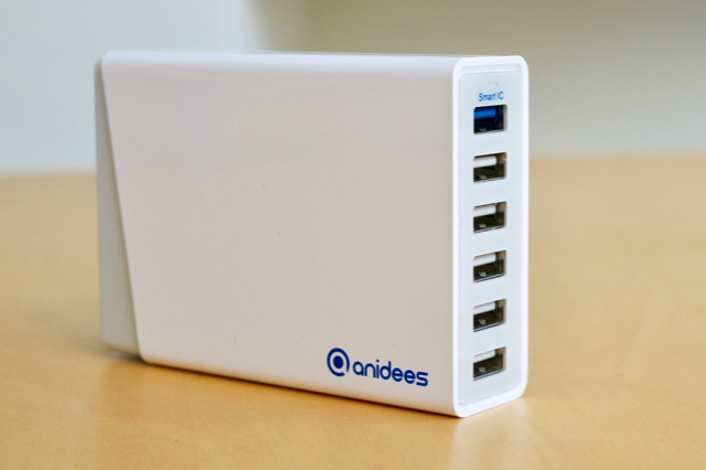 多孔 USB 充電 anidees 全新 QC 2.0 快充充電器 - C Jay Tech