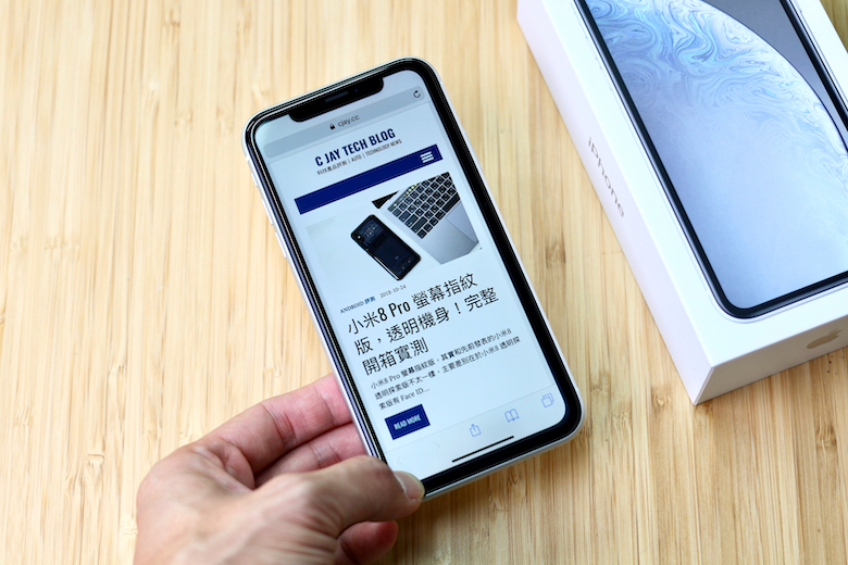 iPhone XR 白色！第一手的完整開箱 - C Jay Tech