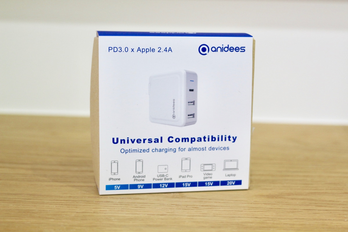 筆電 + 手機一起充電！開箱實測 anidees 快充充電器 - C Jay Tech