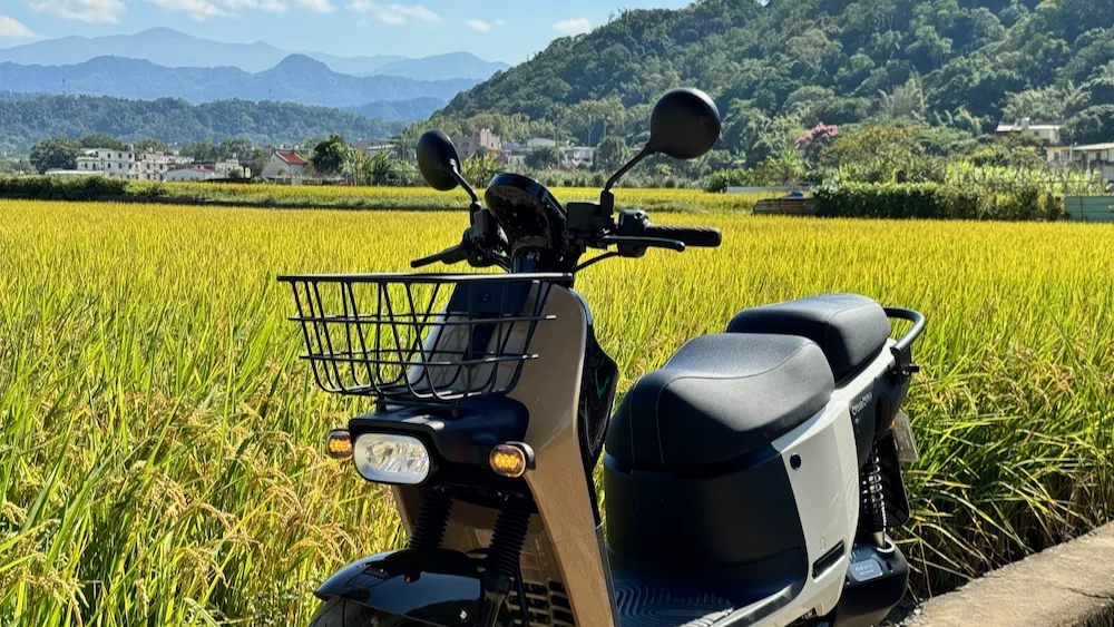 Gogoro CrossOver 二輪跨界新車！騎乘心得分享 - C Jay Tech