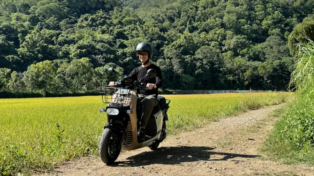 Gogoro CrossOver 二輪跨界新車！騎乘心得分享 - C Jay Tech