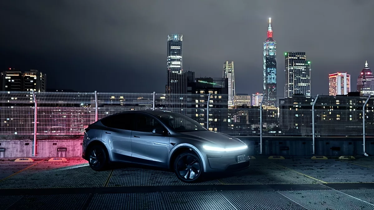 特斯拉全新 Model Y 台灣試駕心得分享 - CJay Tech